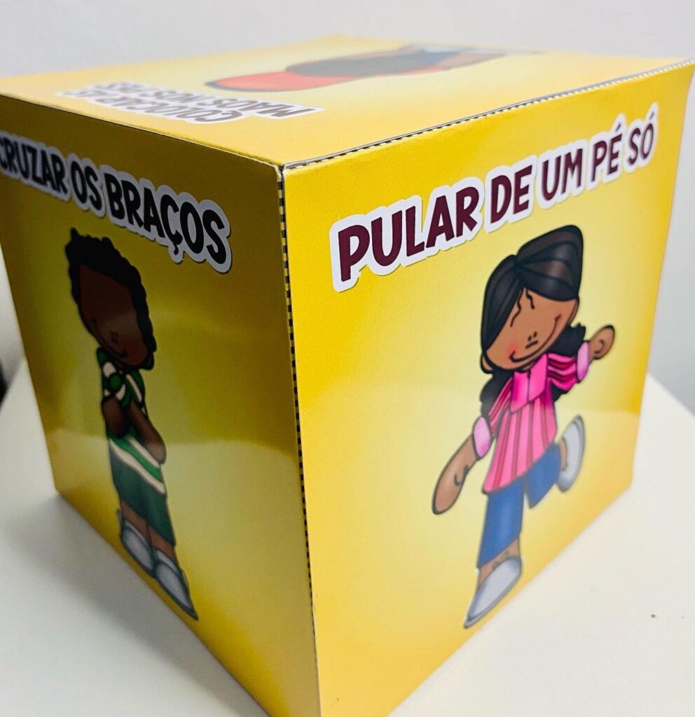 Dado dos movimentos – Abc da Scarlett – Materiais pedagógicos Digital