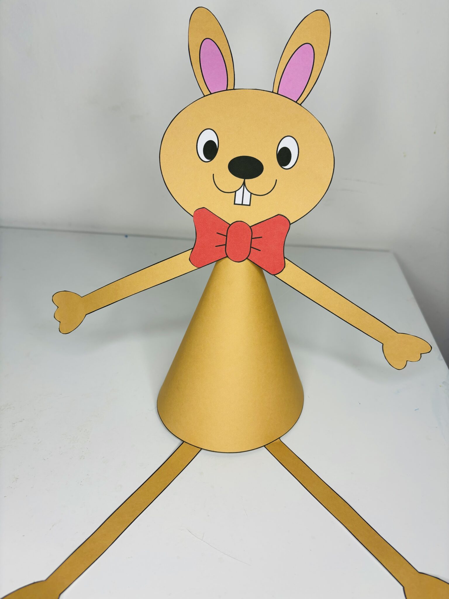 Boneco coelho cone – Abc da Scarlett – Materiais pedagógicos Digital